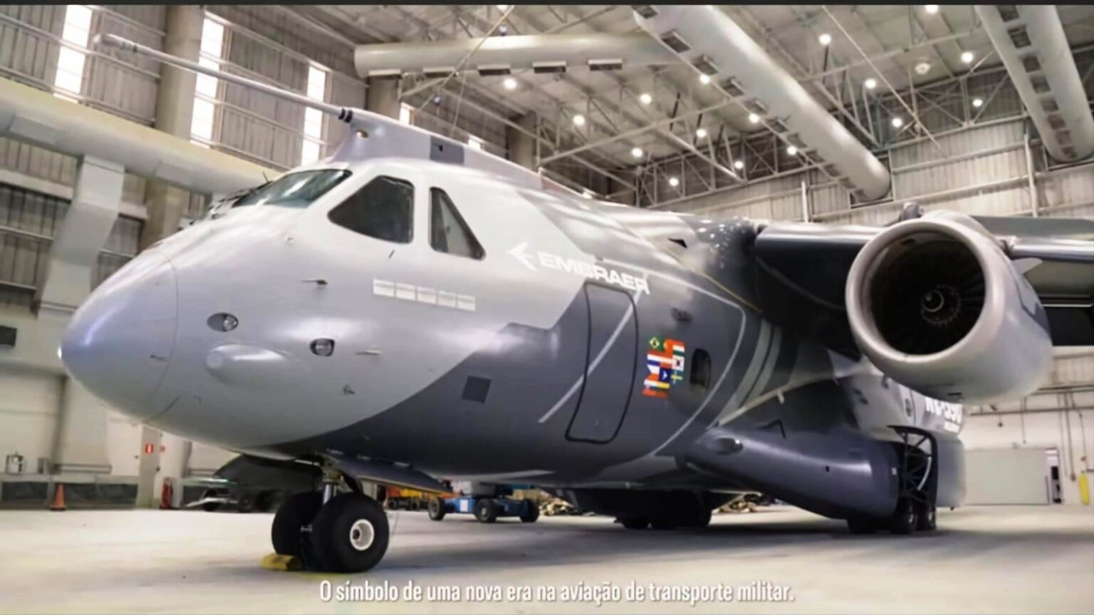 Embraer apresenta KC-390 Millennium com nova identidade visual ...